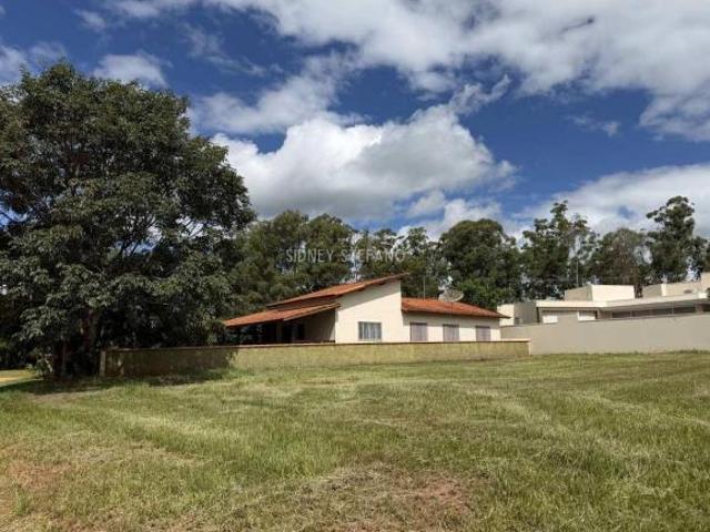 Terreno Plano de 450 m² próximo ao clube Santa Bárbara I do Santa Bárbara Resort Residence