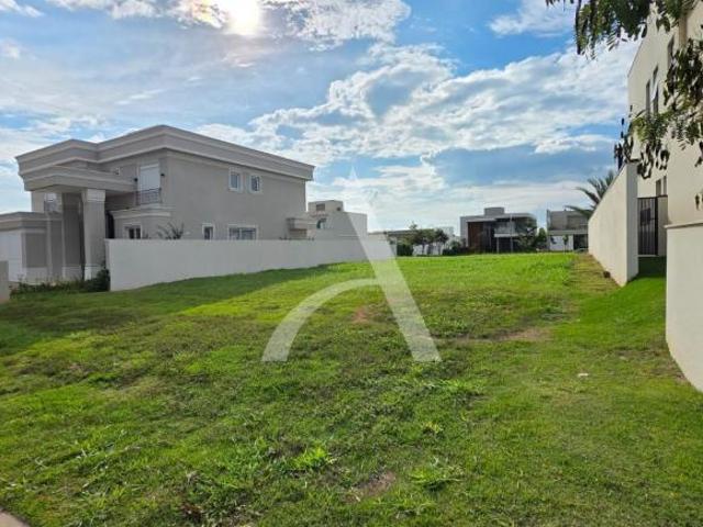 Terreno Plano de 490m² localizado no Alphaville Dom Pedro 2