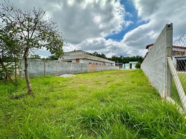 Terreno plano em condomínio com 646m2 Residencial Aguas do Paraíba