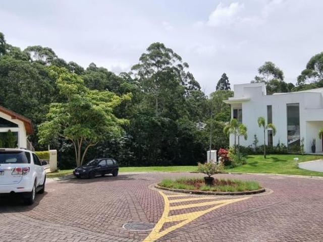 Terreno plano FUNDO PARA MATA TAMBORÉ 11