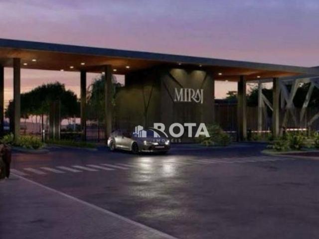 Terreno plano, pronto para construir, de esquina em condomínio
