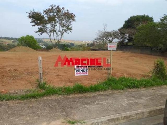 TERRENO PLANO 1500 M²