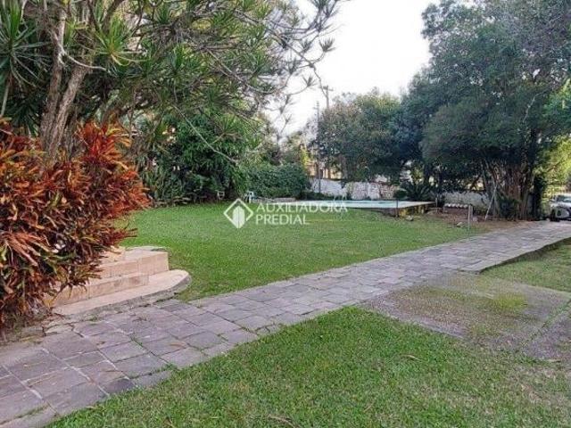 TERRENO PLANO 22 X 36 COM CASA TÉRREA.PISCINA