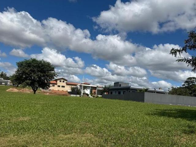 Terreno Plano 450m Ninho Verde I