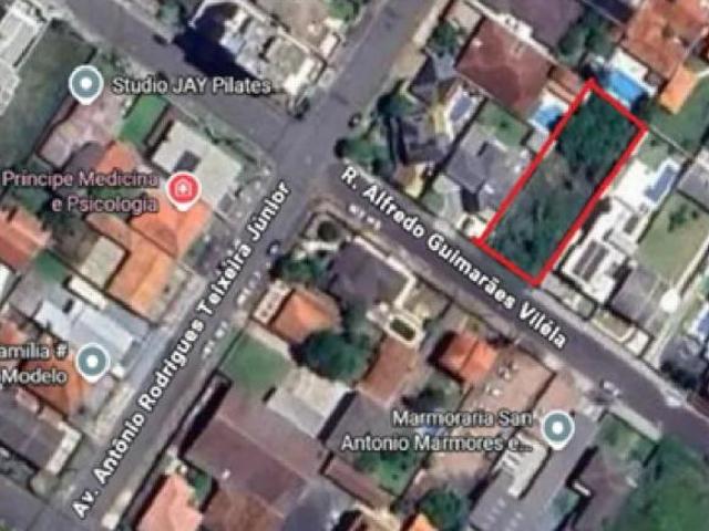 TERRENO PLANO 675 M2 PROXIMO AO MERCADO TOZETO E IGREJA STO ANTONIO