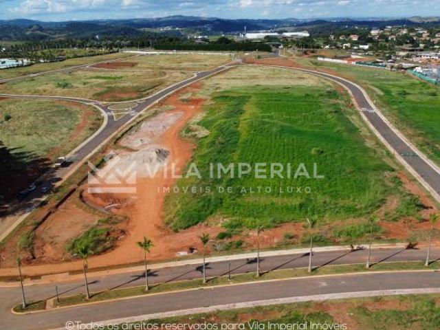 Terreno Privilegiado à Venda no Residencial Fazenda da Grama