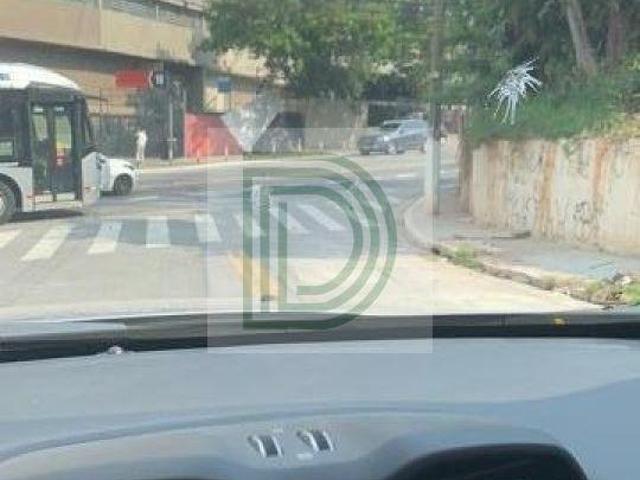 Terreno pronto para construir, próximo ao estádio do Morumbi e do Hospital Albert Einstein