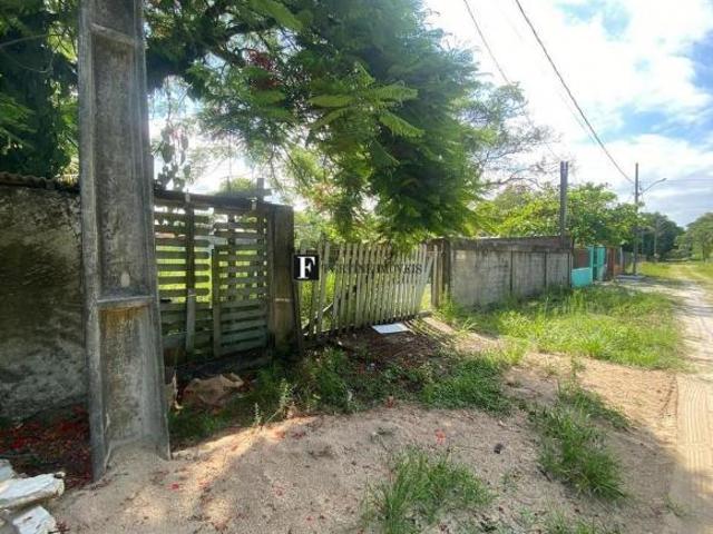 Terreno próximo a praia à venda em Pontal do Sul