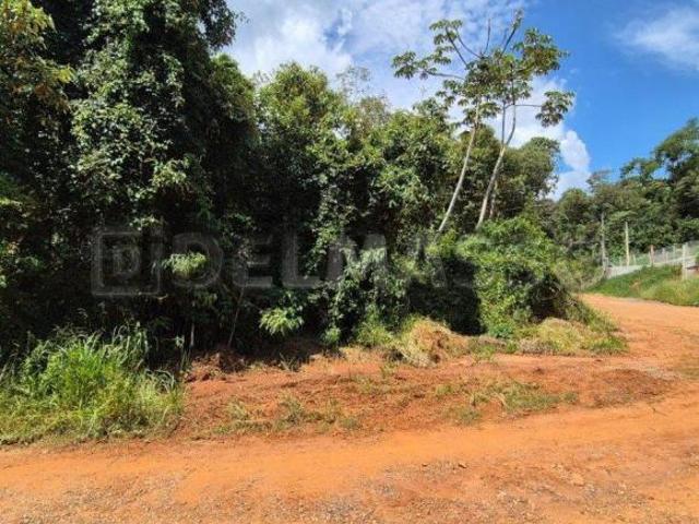 Terreno próximo à represa, com 2.280m²!