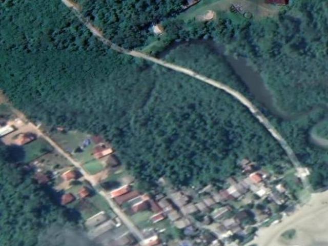 terreno próximo da Praia do Ubatumirim !