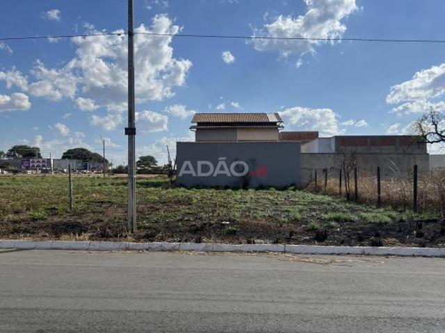 Terreno PRÓXIMO DE TUDO Lote à Venda, 360.00 por R$ 380000.00 no setor Setor Faicalville IN29936