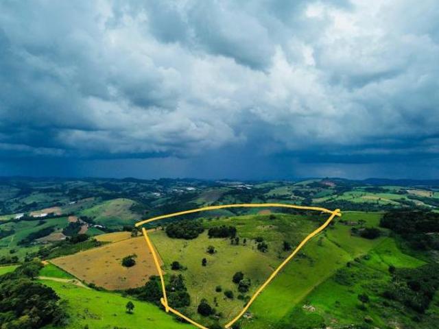 Terreno Rural em Bueno Brandão MG com Escritura Vista Panorâmica Incrível
