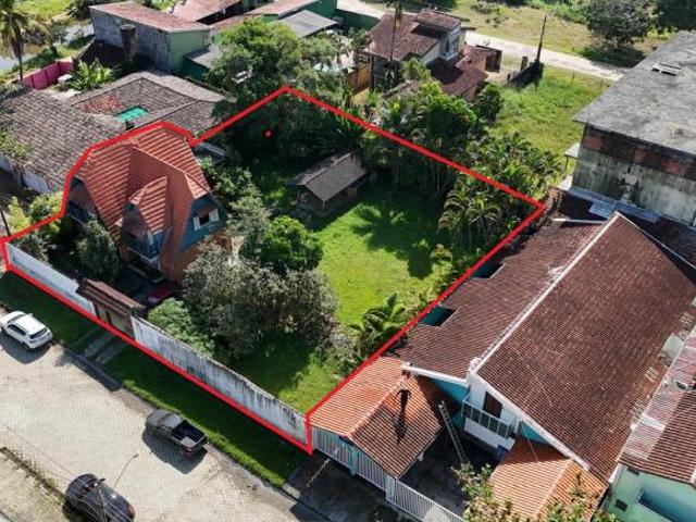 Terreno Raro | 900 m² a 400 metros do mar