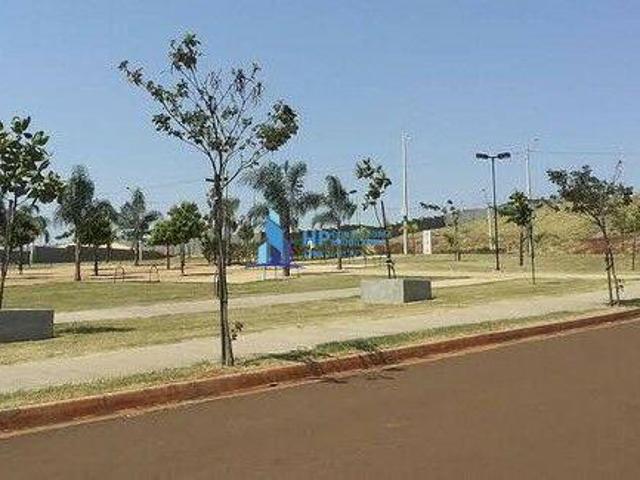 Terreno Residencial / Comercial