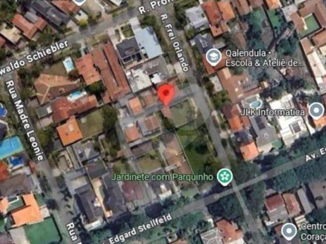 Terreno residencial de 360m² a venda no Jardim Social