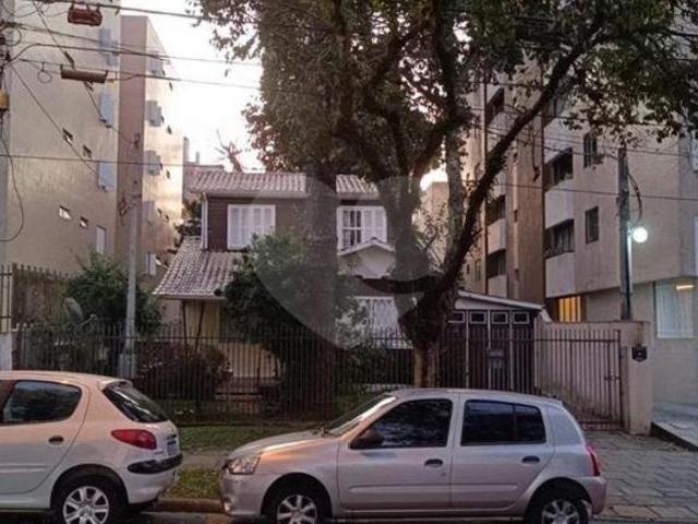 Terreno residencial de 650m² a venda no Cabral