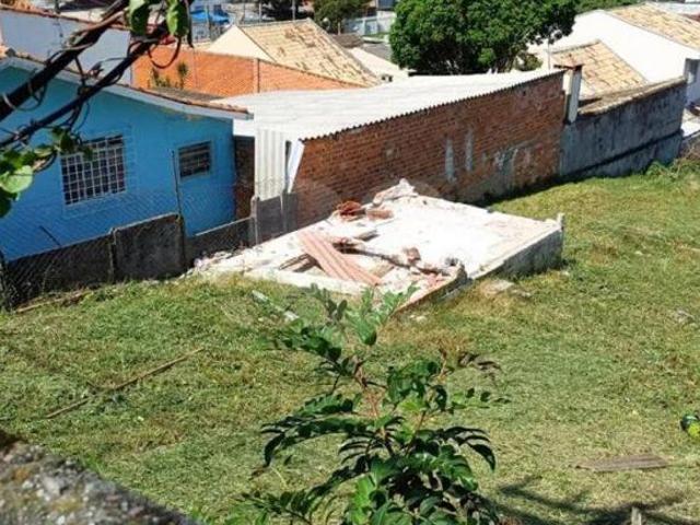 Terreno residencial de 605m² a venda no Xaxim