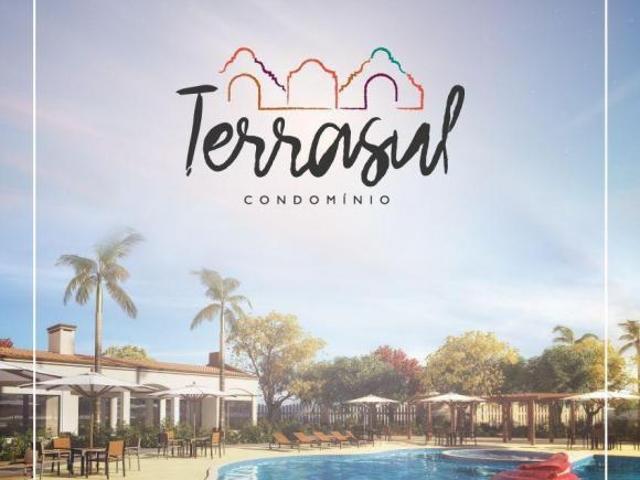 Terreno Residencial em Estrada do Mar