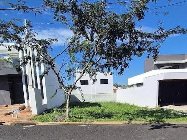 Terreno Residencial em Residencial Vale Verde Marília, SP