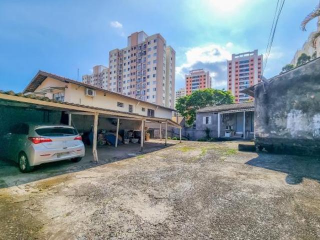Terreno residencial para venda, 359m²