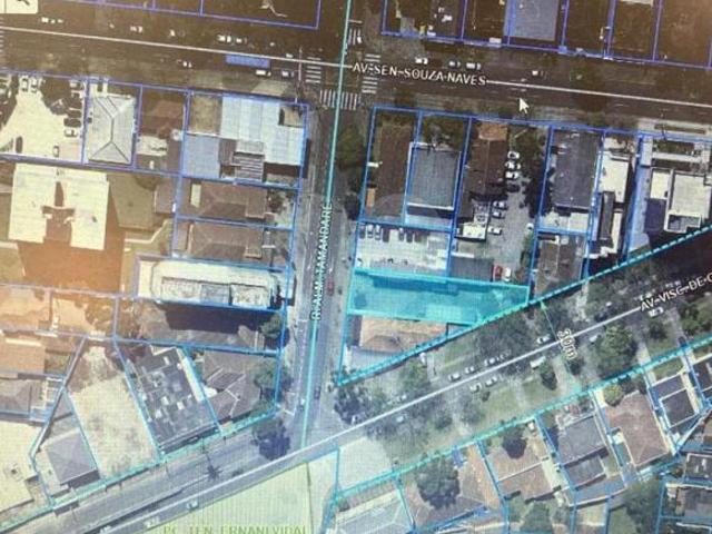 Terreno Residencial/Comercial Alto da XV Área Total: 537,48 m² ZR4