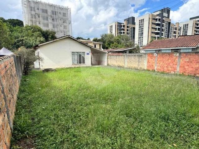 Terreno Residencial/Comercial Tingui Área Total: 441 m² ZR4