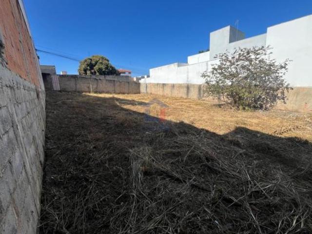 Terreno, São José, Pará de Minas, MG
