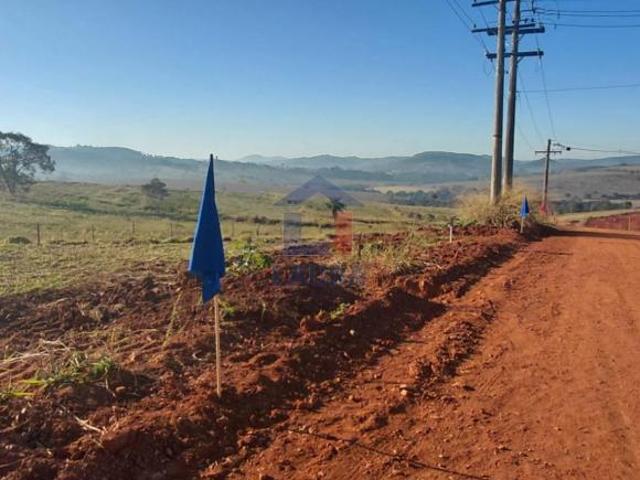 Terreno, Santa Edwirgens, Pará de Minas, MG