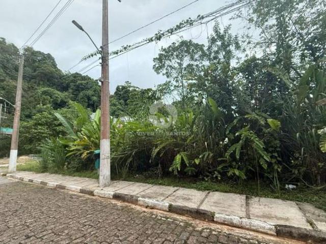 Terreno Santa Terezinha 805 m²