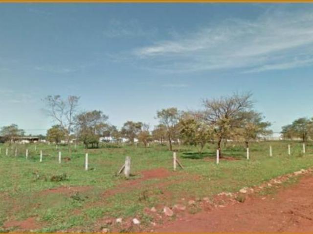 Terreno sem construções, composto de parte do Sitio Akio, situado no Bairro do Biritiba Ussu, zona r
