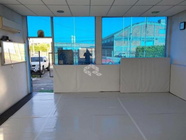 terreno todo cercado