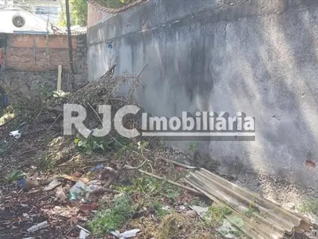 Terreno todos os santos