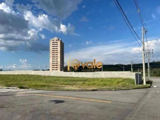 Terreno totalmente plano no Condominiom Baronesa