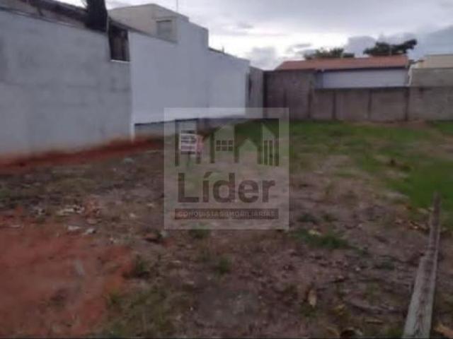 TERRENO VILLAGE DAS FLORES