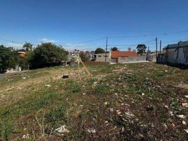 TERRENO ZR3 COM 697m² DE ESQUINA NO CAPÃO RASO