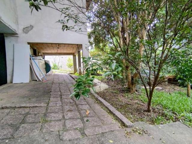 Terreno ZR3 em ótima região do Ahu, forte potenci