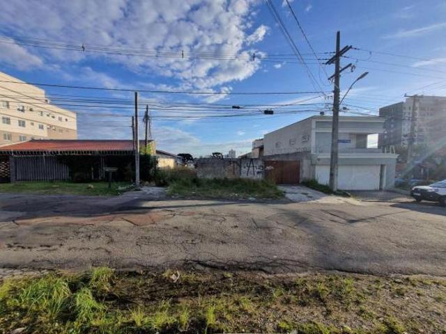 Terreno ZR4 de 561 m² no Bairro Tingui em Curitiba PR