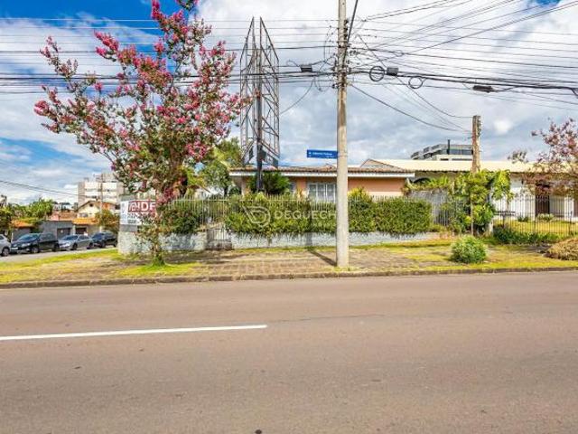 Terreno ZR4 de esquina com 587m2