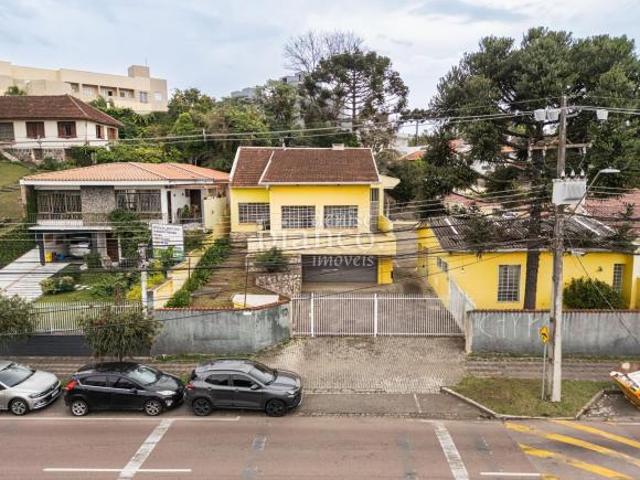 Terreno ZR 2 com casa comercial/residencial, na Ma