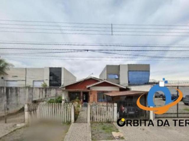 TERRENO ZS 1 COM UMA CASA CONSTRUÍDA EM EXCELENTE LOCALIZAÇÃO Terreno amplo com uma casa residenci