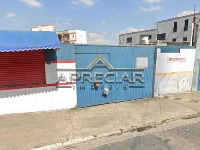 Terreno 1400m² em frente ao Shopping Penha, ideal para investimento comercial ou residencial com alt