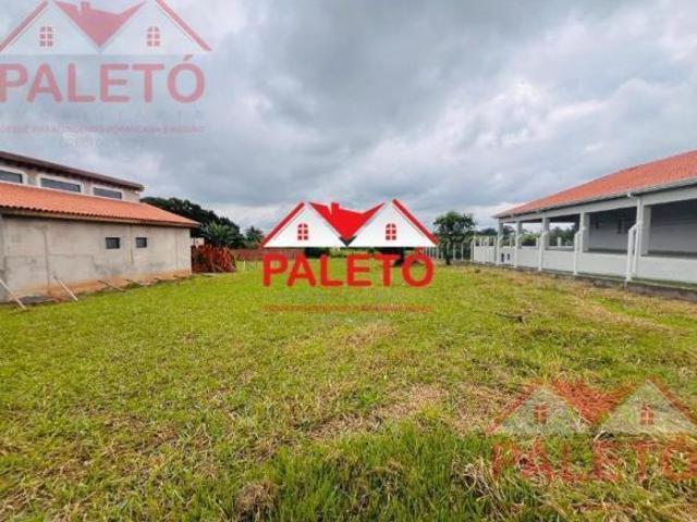 Terreno 1000 m² todo cercado com alambrado a venda no loteamento ipê II na cidade de Porangaba inter