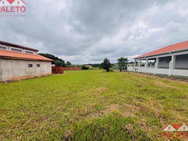 Terreno 1000 m² todo cercado com alambrado a venda no loteamento ipê II na cidade de Porangaba inter