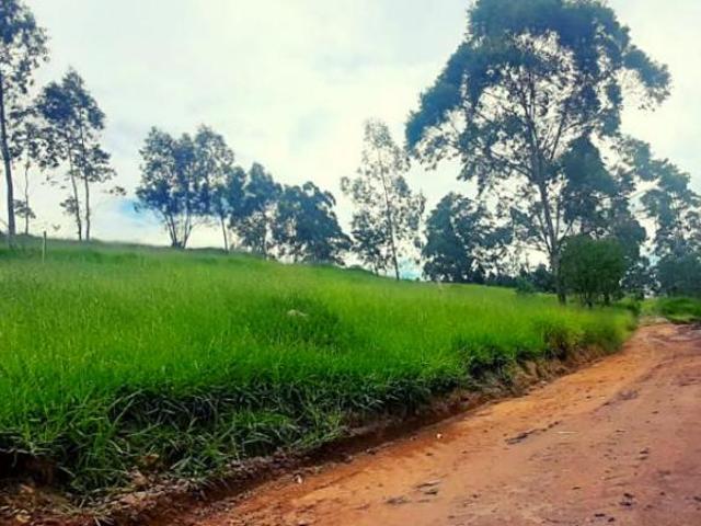Terreno 1000m² em São Roque – Oferta de Final de Semana