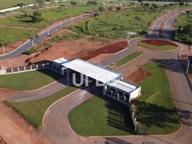 TERRENO 1.006MT SETOR VILLA ROMANA SENADOR CANEDO GO
