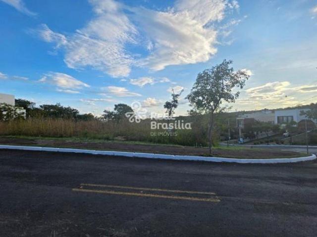 Terreno 1.000m2 à venda no Condominio Reserva Santa Mônica, Jardim Botânico / Toróró