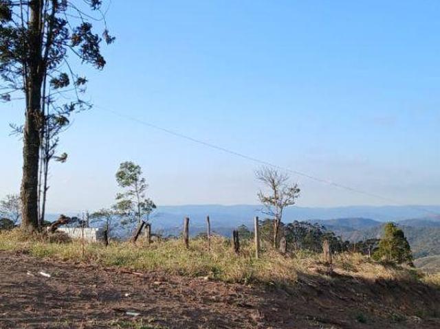 Terreno 1.000m² Plano e Aproveitável em São João Novo – São Roque