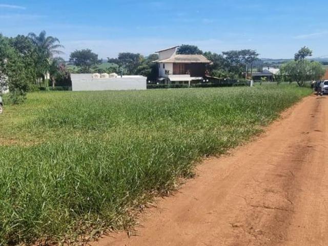 Terreno 1.662m plano em condomínio aeronáutico Bragança Paulista