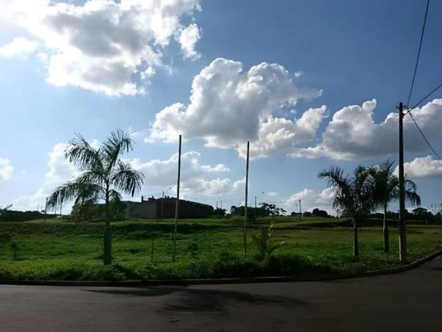 TERRENO 240 m2 em condomínio 20 min resorts e aeroporto Olímpia SP