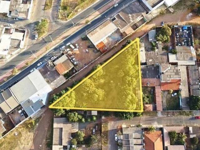 Terreno 2.133m² — Excelente para Projeto Residencial ou Comercial na Vila DVO/Santa Maria/DF